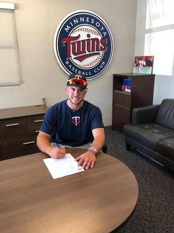 Williamsville East's Charlie Mack signs with Minnesota Twins - WKBW.com ...